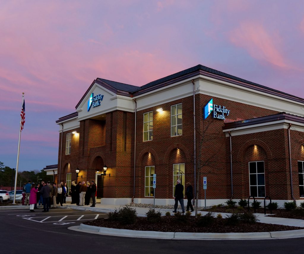 Fidelity Bank Holds Ribbon Cutting in Southern Pines, NC